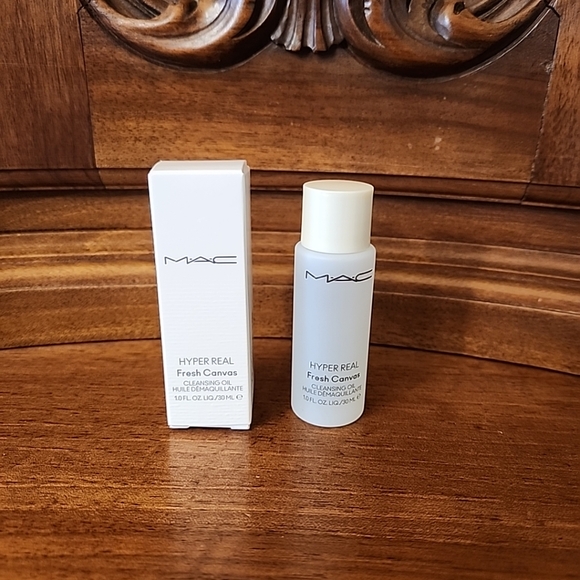 MAC Cosmetics | Skincare | Mac Hyper Real Fresh Canvas Cleansing Oil ...